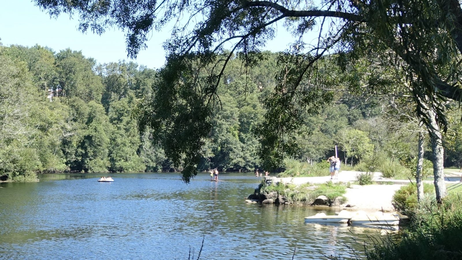 Praia Fluvial de Ponte da Barca – Praias.pt